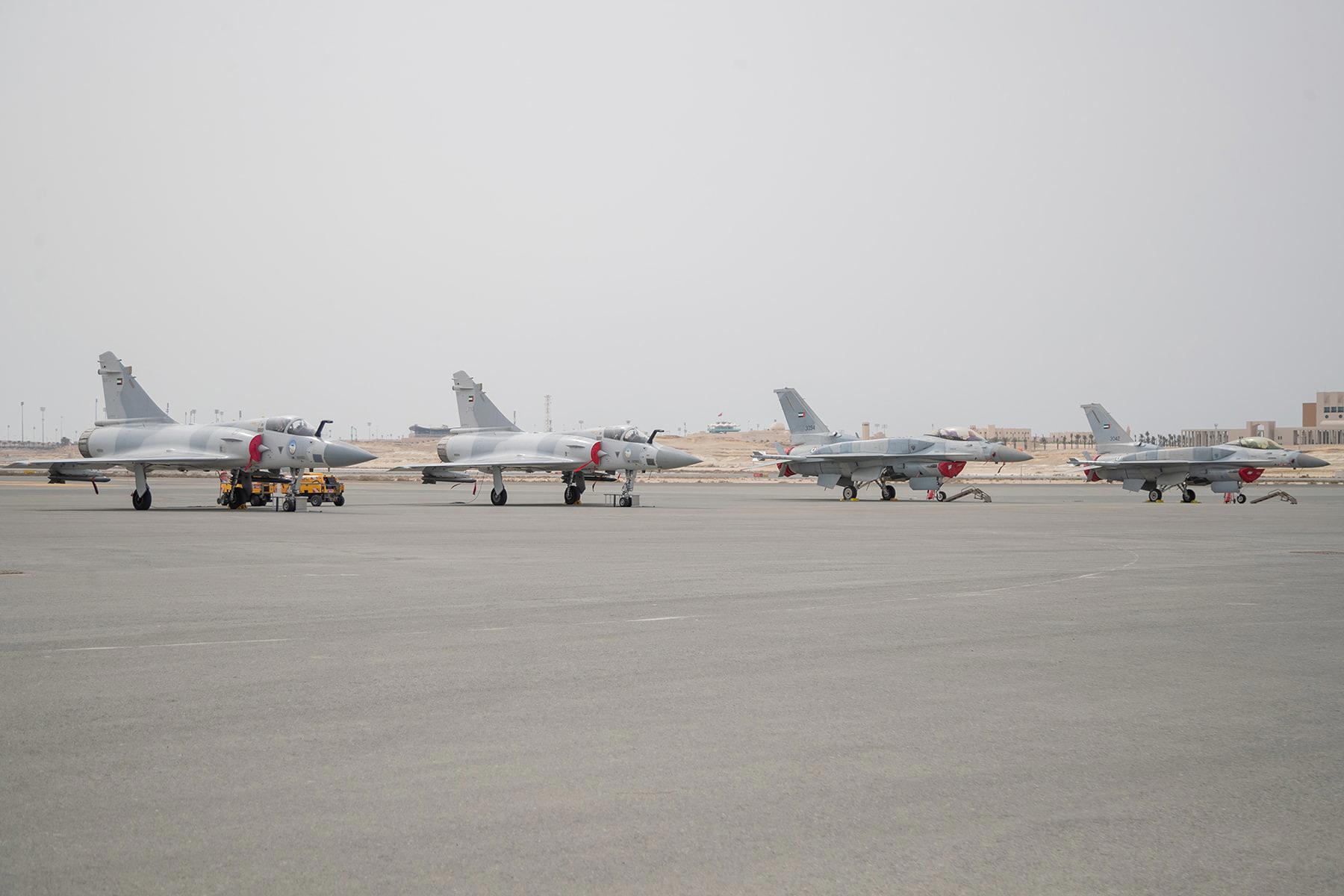 بالصور وصول بعض أفواج الطائرات المشاركة في معرض البحرين الدولي