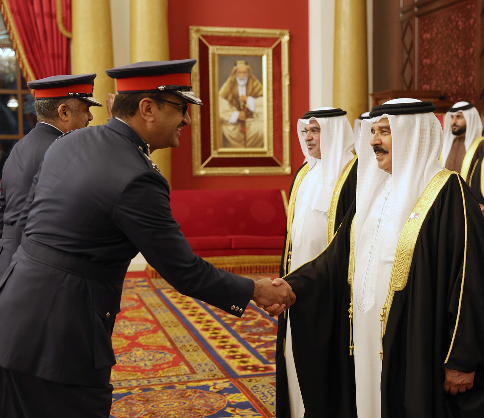 جلالة الملك المعظم القائد الأعلى للقوات المسلحة يستقبل القائد العام