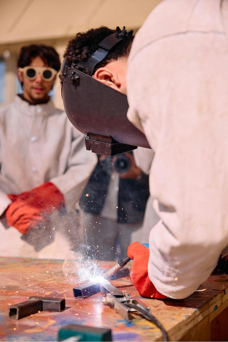 مدرسة الرفاع فيوز الدولية تطلق برنامج الروبوتات المتطورة بمشاركة 150 ...