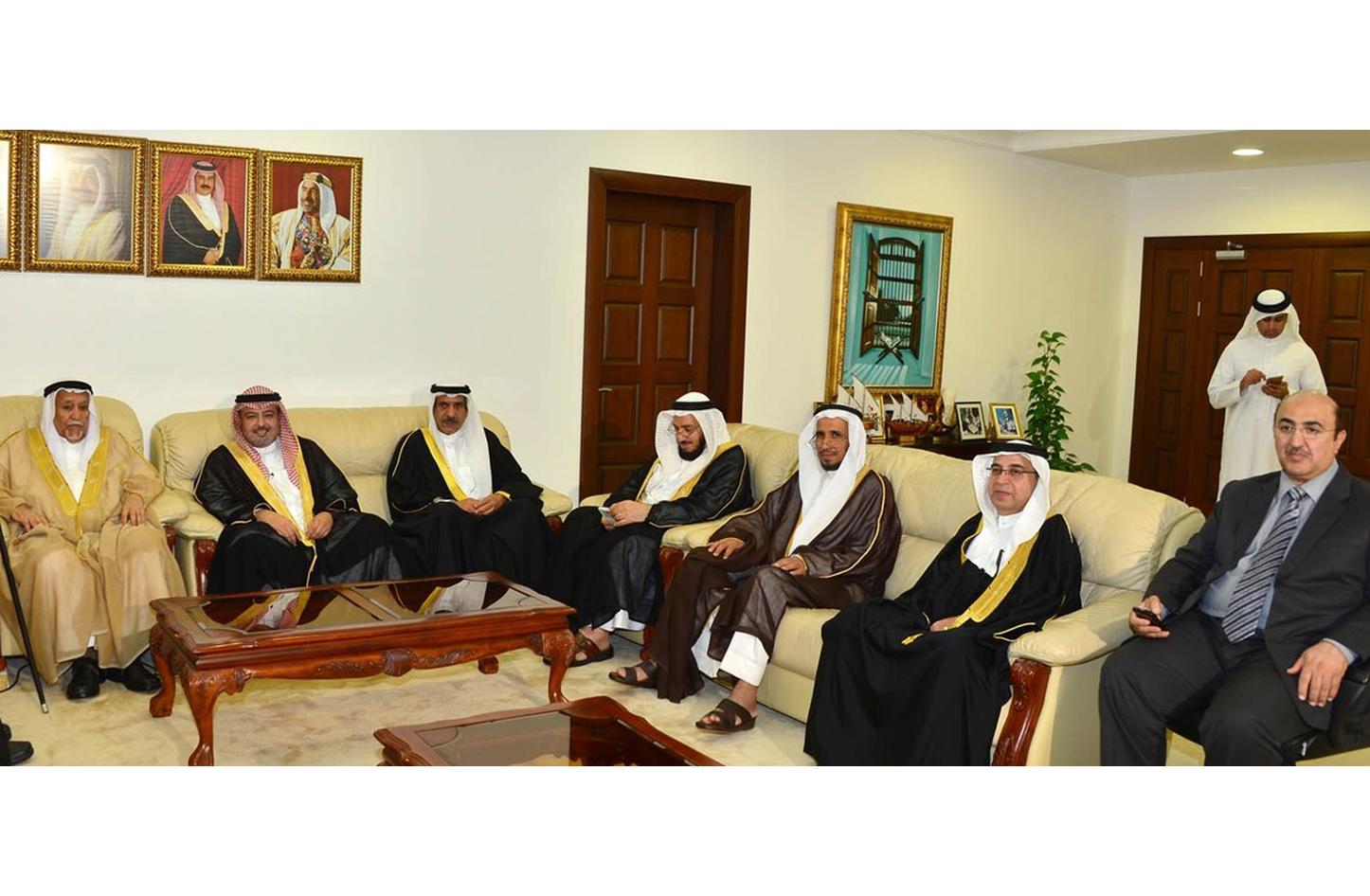 هيئة الرؤية تعلن ان يوم غد الجمعة هو اول ايام عيد الفطر المبارك صحيفة