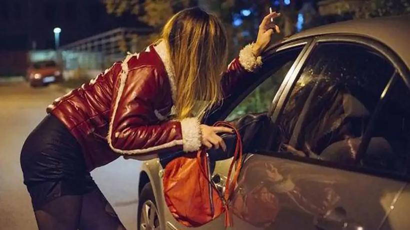 صحيفة الأيام البحرينية الانهيار الاقتصادي يدفع البريطانيات للدعارة