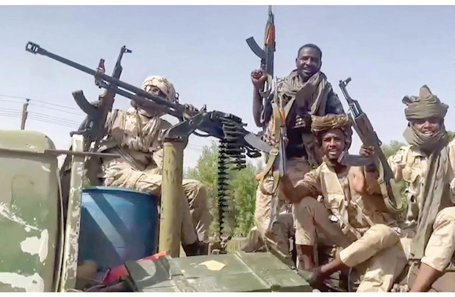 فوضى عارمة في السودان وفرار مسؤولين من نظام البشير من السجن صحيفة