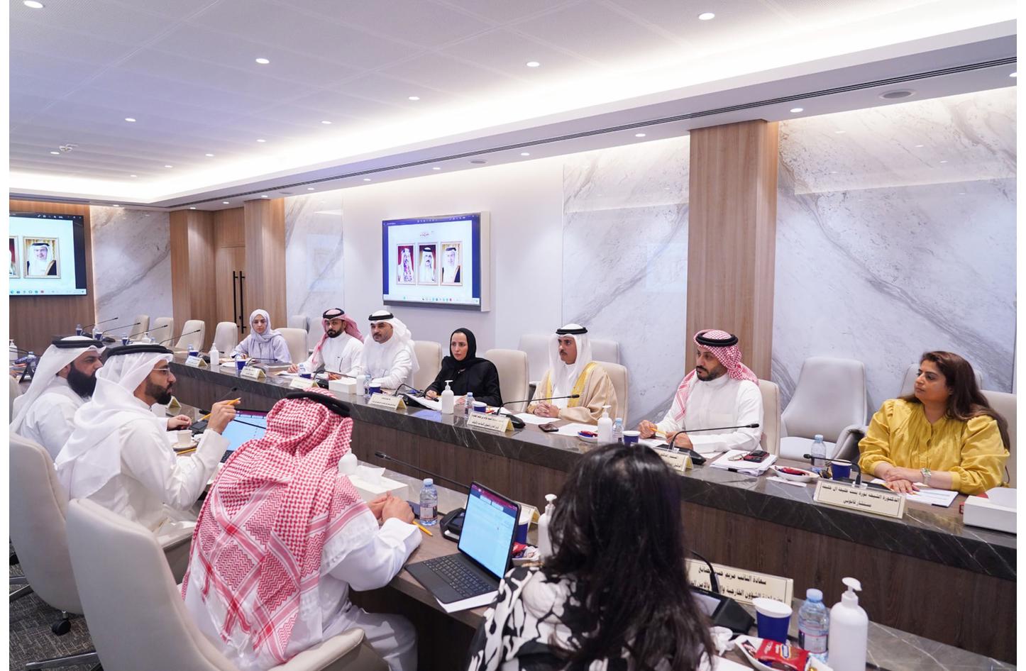 خارجية النواب تلتقي بوزير العدل والشؤون الاسلامية لمناقشة تعديلات قانون